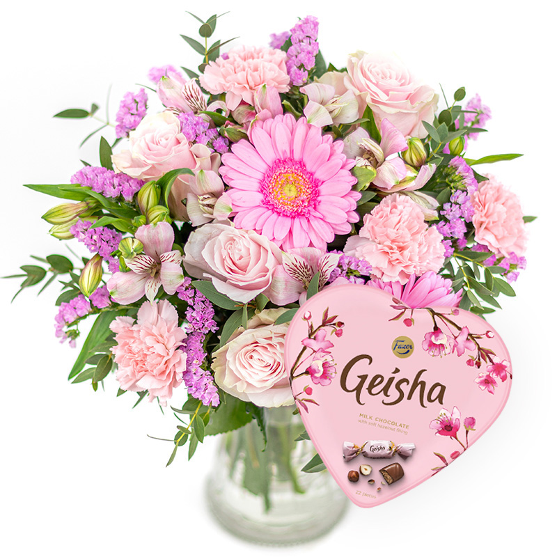 Pink Flowers & Heart-Shaped Geisha | Euroflorist